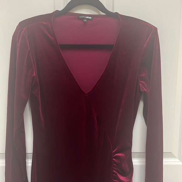 Fashion Nova | Dresses | Sexy Red Velvet Body Con Dress With Slit | Poshmark